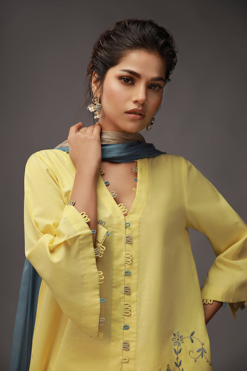 Selena – Nida Azwer PK